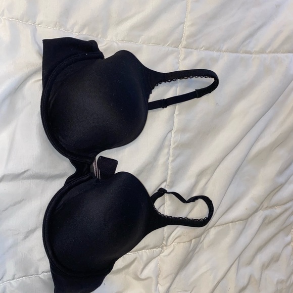 Victoria's Secret | Intimates & Sleepwear | Black Victorias Secret Bra ...